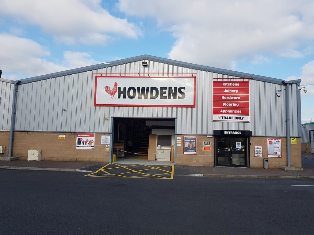 Howden Joinery Group Deputy CEO & CFO Mark Robson to step down