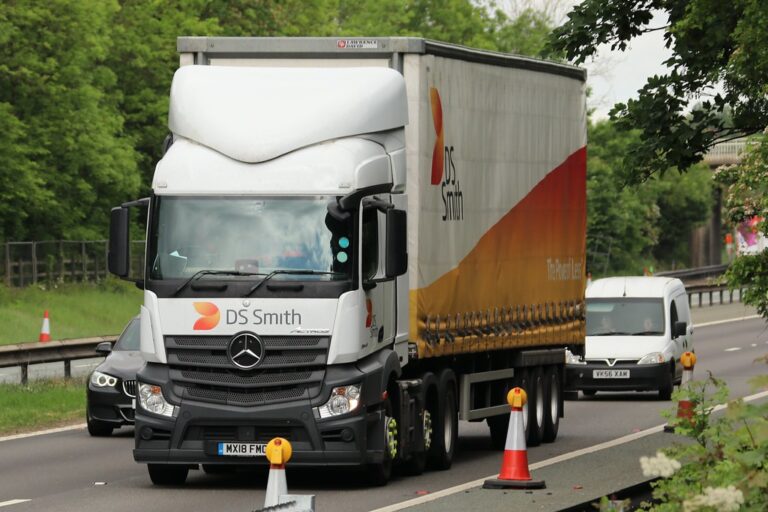 DS Smith Group Finance Director Adrian Marsh to retire from Board